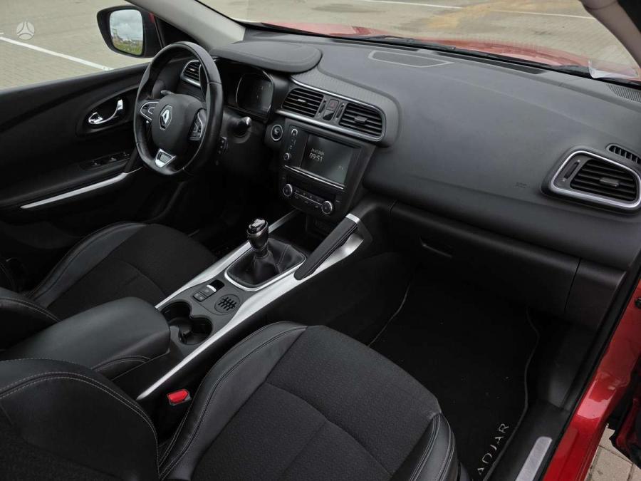 Красный Рено Kadjar 2016 в Таураге, объемом двигателя 1.60 л и пробегом 242 тыс. км за 6950 €, фото 17 на AUTOMOTO.COM.LV