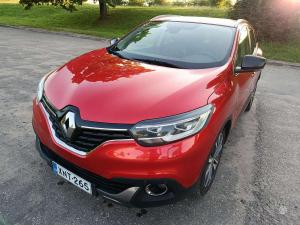 Red Renault Kadjar 2016 in Kaunas, with an engine capacity of 0.00 L and mileage of 214 thousand km for 8900 €, photo 4 on AUTOMOTO.COM.LV