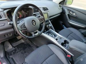 Red Renault Kadjar 2016 in Kaunas, with an engine capacity of 0.00 L and mileage of 214 thousand km for 8900 €, photo 18 on AUTOMOTO.COM.LV