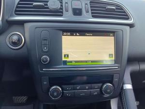 Red Renault Kadjar 2016 in Kaunas, with an engine capacity of 0.00 L and mileage of 214 thousand km for 8900 €, photo 22 on AUTOMOTO.COM.LV