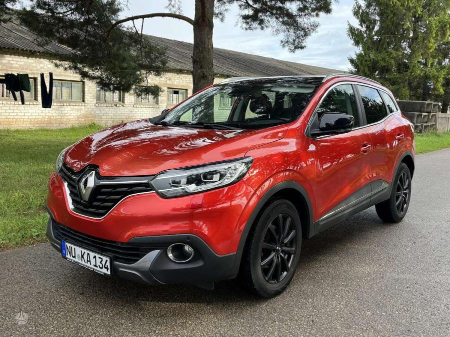Sarkans Renault Kadjar 2016 Panevēža, ar dzinēja tilpumu 1.60 L un nobraukumu 225 tūkst. km par 7700 €, foto 1 vietnē AUTOMOTO.COM.LV