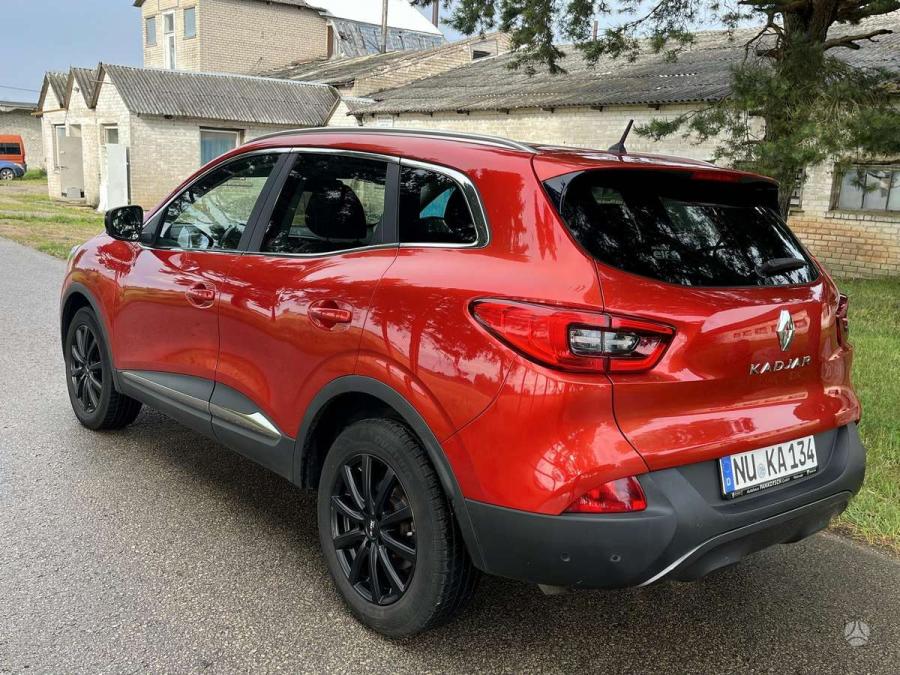 Sarkans Renault Kadjar 2016 Panevēža, ar dzinēja tilpumu 1.60 L un nobraukumu 225 tūkst. km par 7700 €, foto 5 vietnē AUTOMOTO.COM.LV