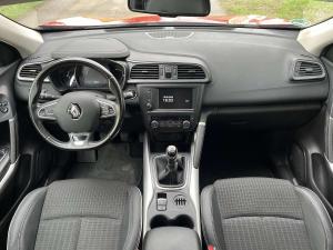 Sarkans Renault Kadjar 2016 Panevēža, ar dzinēja tilpumu 1.60 L un nobraukumu 225 tūkst. km par 7700 €, foto 10 vietnē AUTOMOTO.COM.LV