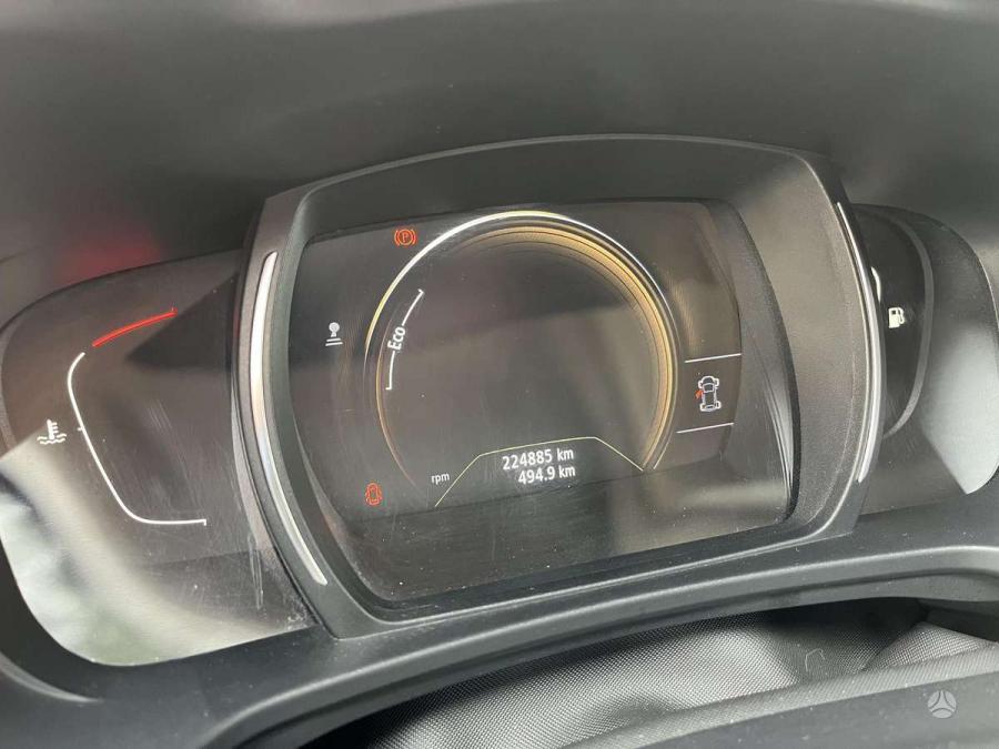 Sarkans Renault Kadjar 2016 Panevēža, ar dzinēja tilpumu 1.60 L un nobraukumu 225 tūkst. km par 7700 €, foto 12 vietnē AUTOMOTO.COM.LV