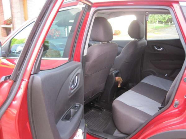 Sarkans Renault Kadjar 2016 Šauļi, ar dzinēja tilpumu 1.60 L un nobraukumu 166 tūkst. km par 7000 €, foto 10 vietnē AUTOMOTO.COM.LV