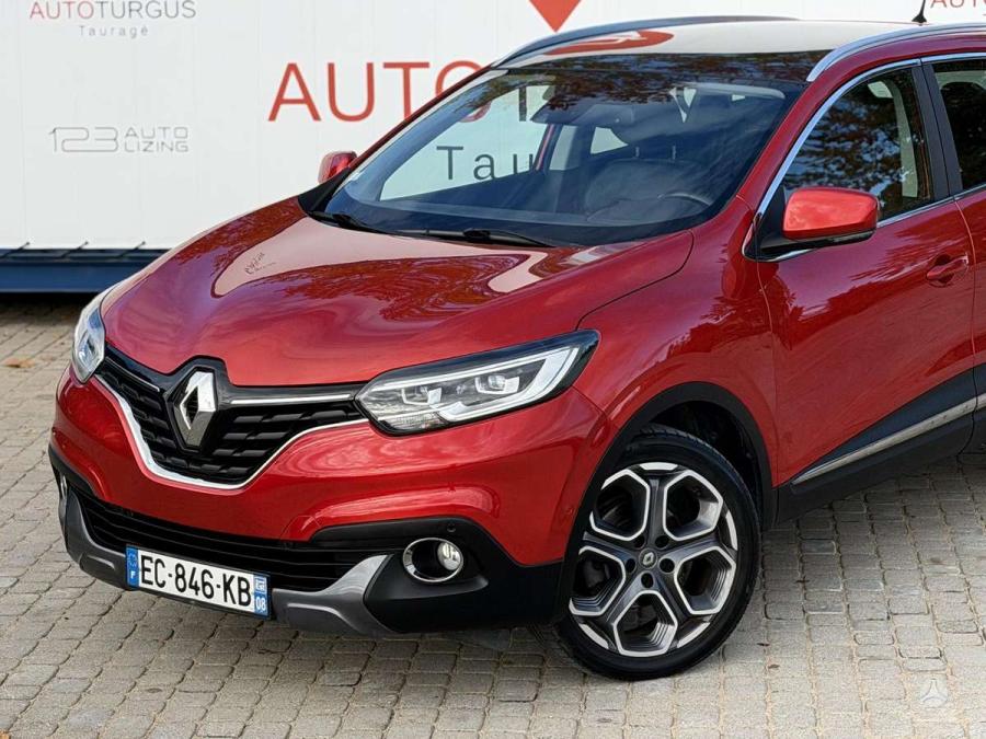 Red Renault Kadjar 2016 in Taurage, with an engine capacity of 1.20 L and mileage of 96 thousand km for 7400 €, photo 3 on AUTOMOTO.COM.LV
