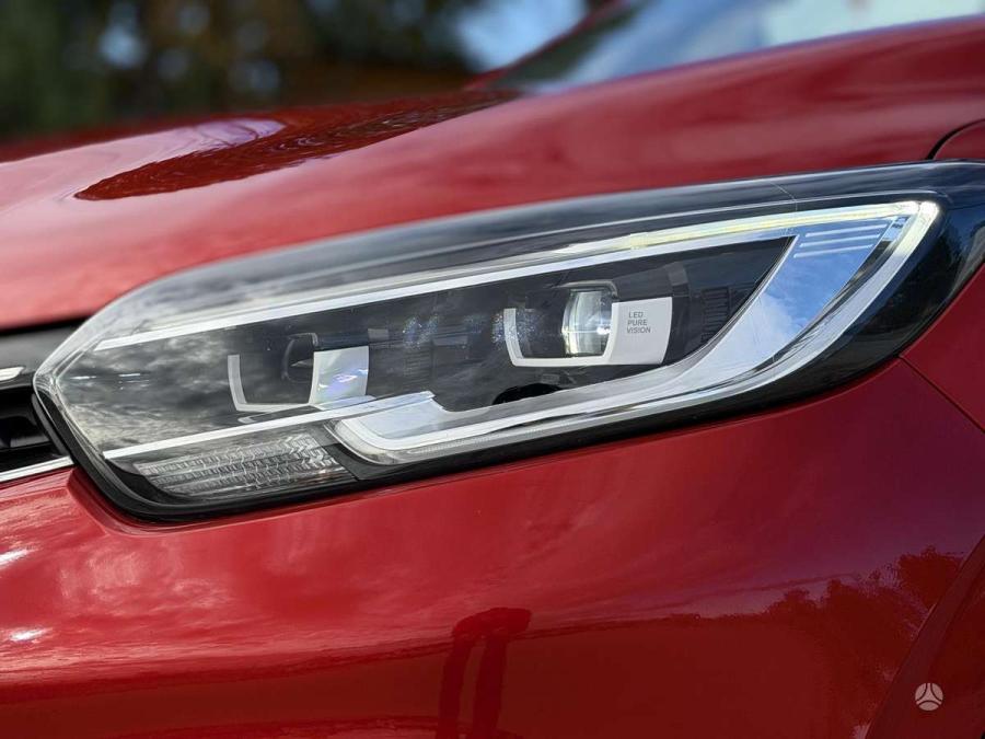 Red Renault Kadjar 2016 in Taurage, with an engine capacity of 1.20 L and mileage of 96 thousand km for 7400 €, photo 10 on AUTOMOTO.COM.LV
