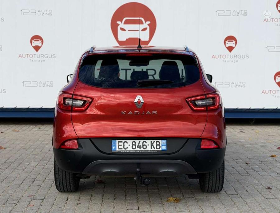 Red Renault Kadjar 2016 in Taurage, with an engine capacity of 1.20 L and mileage of 96 thousand km for 7400 €, photo 23 on AUTOMOTO.COM.LV