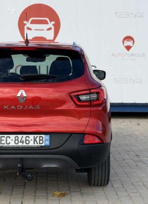 Red Renault Kadjar 2016 in Taurage, with an engine capacity of 1.20 L and mileage of 96 thousand km for 7400 €, photo 24 on AUTOMOTO.COM.LV