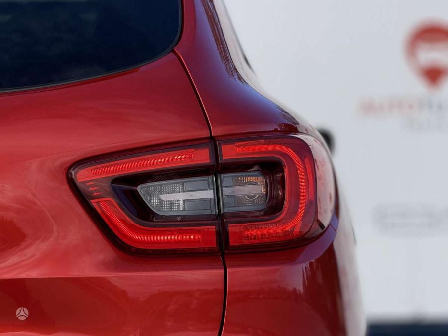 Red Renault Kadjar 2016 in Taurage, with an engine capacity of 1.20 L and mileage of 96 thousand km for 7400 €, photo 26 on AUTOMOTO.COM.LV
