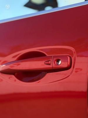 Red Renault Kadjar 2016 in Taurage, with an engine capacity of 1.20 L and mileage of 96 thousand km for 7400 €, photo 30 on AUTOMOTO.COM.LV
