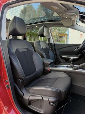 Red Renault Kadjar 2016 in Taurage, with an engine capacity of 1.20 L and mileage of 96 thousand km for 7400 €, photo 34 on AUTOMOTO.COM.LV