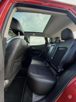 Red Renault Kadjar 2016 in Taurage, with an engine capacity of 1.20 L and mileage of 96 thousand km for 7400 €, photo 39 on AUTOMOTO.COM.LV
