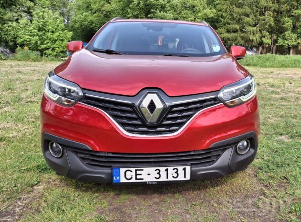 Красный Рено Kadjar 2017 в Рига, объемом двигателя 1.20 л и пробегом 95 тыс. км за 10750 €, фото 3 на AUTOMOTO.COM.LV