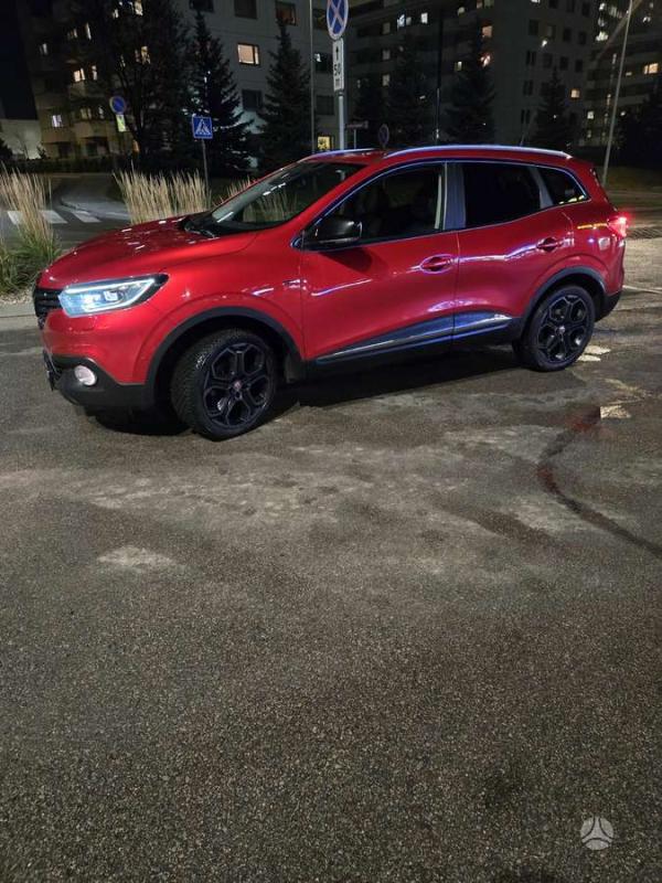 Sarkans Renault Kadjar 2017 Viļņa, ar dzinēja tilpumu 1.20 L un nobraukumu 76 tūkst. km par 11999 €, foto 4 vietnē AUTOMOTO.COM.LV