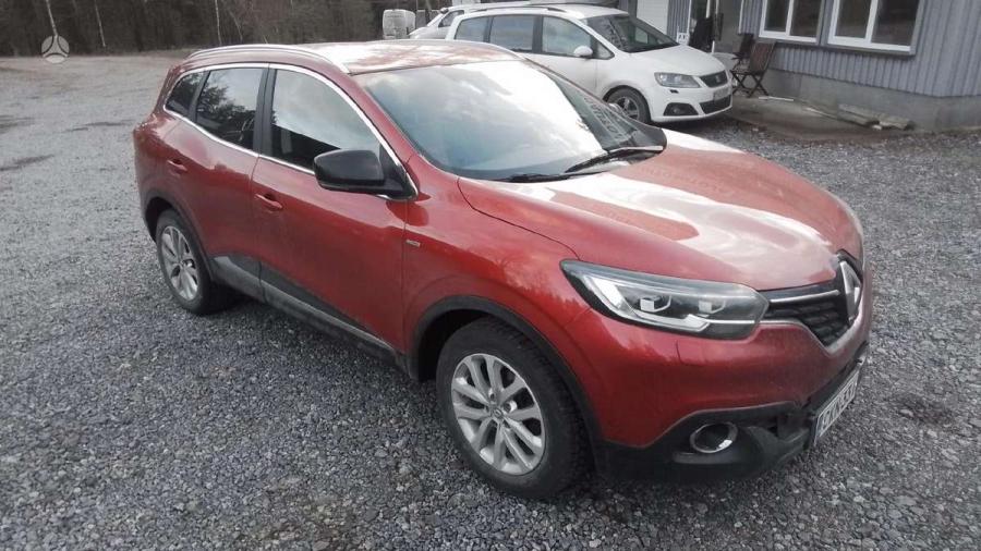 Red Renault Kadjar 2017 in Marijampole, with an engine capacity of 1.46 L and mileage of 193 thousand km for 8300 €, photo 2 on AUTOMOTO.COM.LV