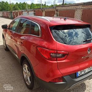 Sarkans Renault Kadjar 2017 Visaginas, ar dzinēja tilpumu 1.20 L un nobraukumu 58 tūkst. km par 12000 €, foto 5 vietnē AUTOMOTO.COM.LV