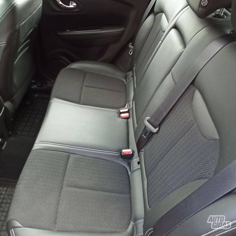 Sarkans Renault Kadjar 2017 Visaginas, ar dzinēja tilpumu 1.20 L un nobraukumu 58 tūkst. km par 12000 €, foto 19 vietnē AUTOMOTO.COM.LV