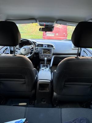 Sarkans Renault Kadjar 2017 Tallina, ar dzinēja tilpumu 1.50 L un nobraukumu 167 tūkst. km par 10999 €, foto 9 vietnē AUTOMOTO.COM.LV