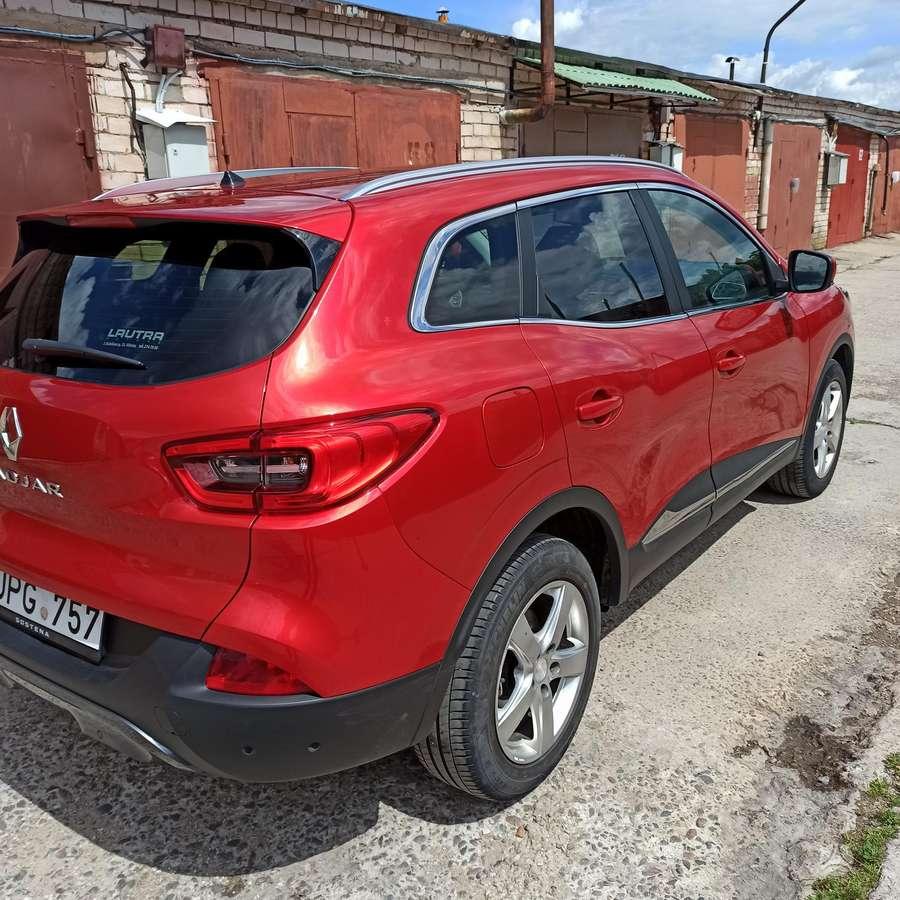 Sarkans Renault Kadjar 2017 Visaginas, ar dzinēja tilpumu 1.20 L un nobraukumu 58 tūkst. km par 10500 €, foto 4 vietnē AUTOMOTO.COM.LV