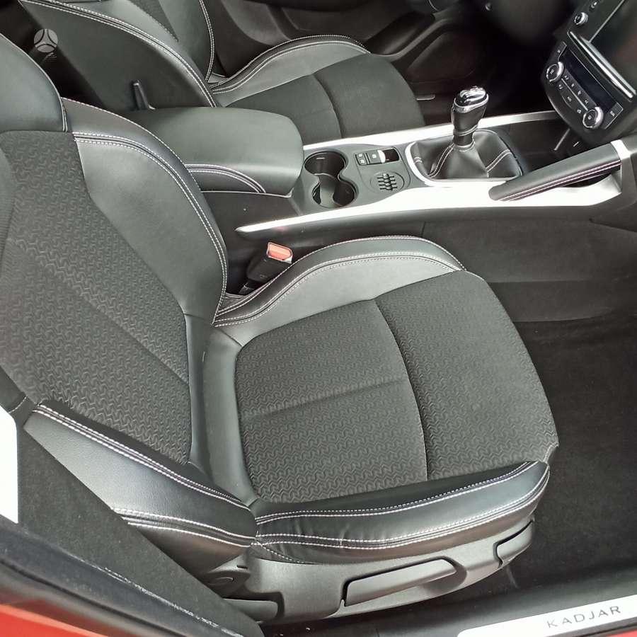 Sarkans Renault Kadjar 2017 Visaginas, ar dzinēja tilpumu 1.20 L un nobraukumu 58 tūkst. km par 10500 €, foto 20 vietnē AUTOMOTO.COM.LV