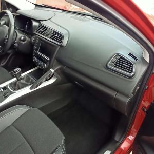 Sarkans Renault Kadjar 2017 Visaginas, ar dzinēja tilpumu 1.20 L un nobraukumu 58 tūkst. km par 10500 €, foto 21 vietnē AUTOMOTO.COM.LV