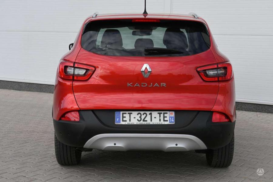 Red Renault Kadjar 2018 in Kretinga, with an engine capacity of 1.60 L and mileage of 164 thousand km for 9650 €, photo 10 on AUTOMOTO.COM.LV