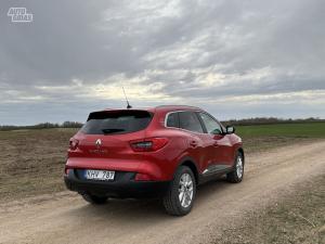 Sarkans Renault Kadjar 2018 Kauņa, ar dzinēja tilpumu 1.20 L un nobraukumu 115 tūkst. km par 13600 €, foto 3 vietnē AUTOMOTO.COM.LV