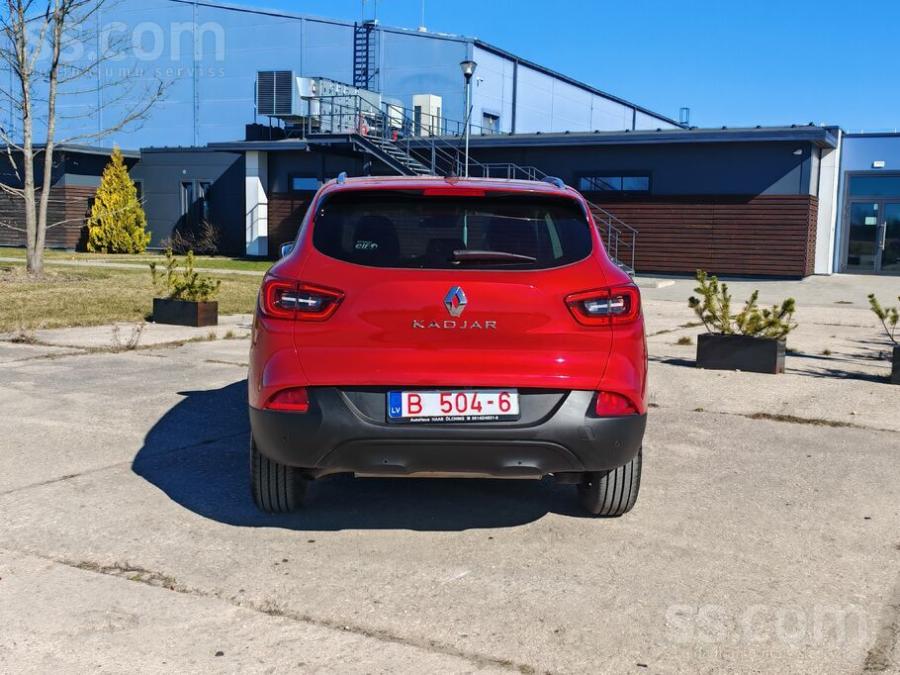 Sarkans Renault Kadjar 2018 Ogre, ar dzinēja tilpumu 1.20 L un nobraukumu 113 tūkst. km par 10790 €, foto 10 vietnē AUTOMOTO.COM.LV
