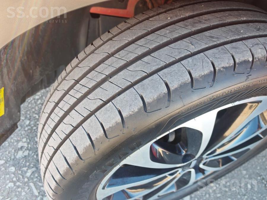 Sarkans Renault Kadjar 2018 Ogre, ar dzinēja tilpumu 1.20 L un nobraukumu 113 tūkst. km par 10790 €, foto 16 vietnē AUTOMOTO.COM.LV