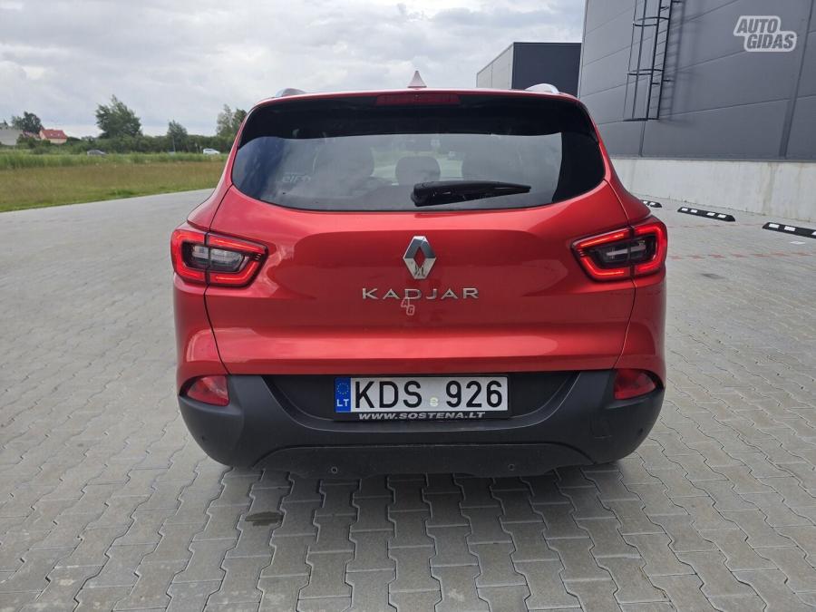 Sarkans Renault Kadjar 2018 Šauļi, ar dzinēja tilpumu 1.20 L un nobraukumu 85 tūkst. km par 9499 €, foto 5 vietnē AUTOMOTO.COM.LV