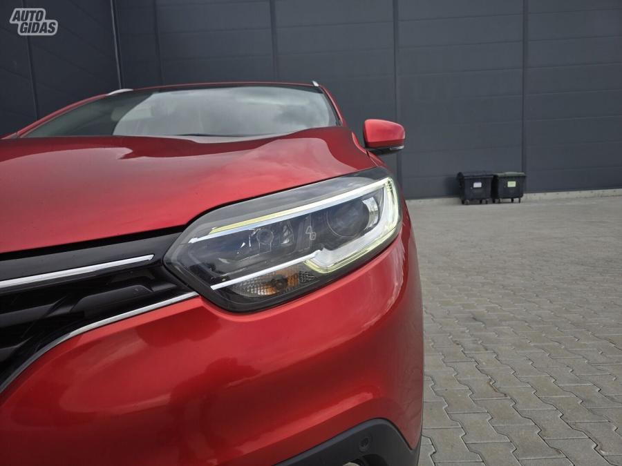 Sarkans Renault Kadjar 2018 Šauļi, ar dzinēja tilpumu 1.20 L un nobraukumu 85 tūkst. km par 9499 €, foto 9 vietnē AUTOMOTO.COM.LV