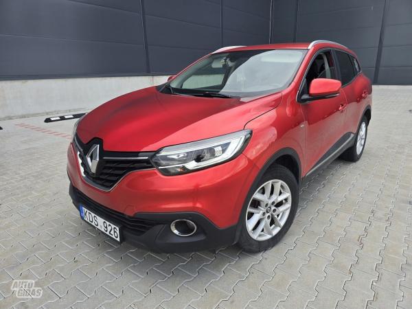 Red Renault Kadjar 2018 in Siauliai, with an engine capacity of 1.20 L and mileage of 85 thousand km for 9499 €, photo 9 on AUTOMOTO.COM.LV