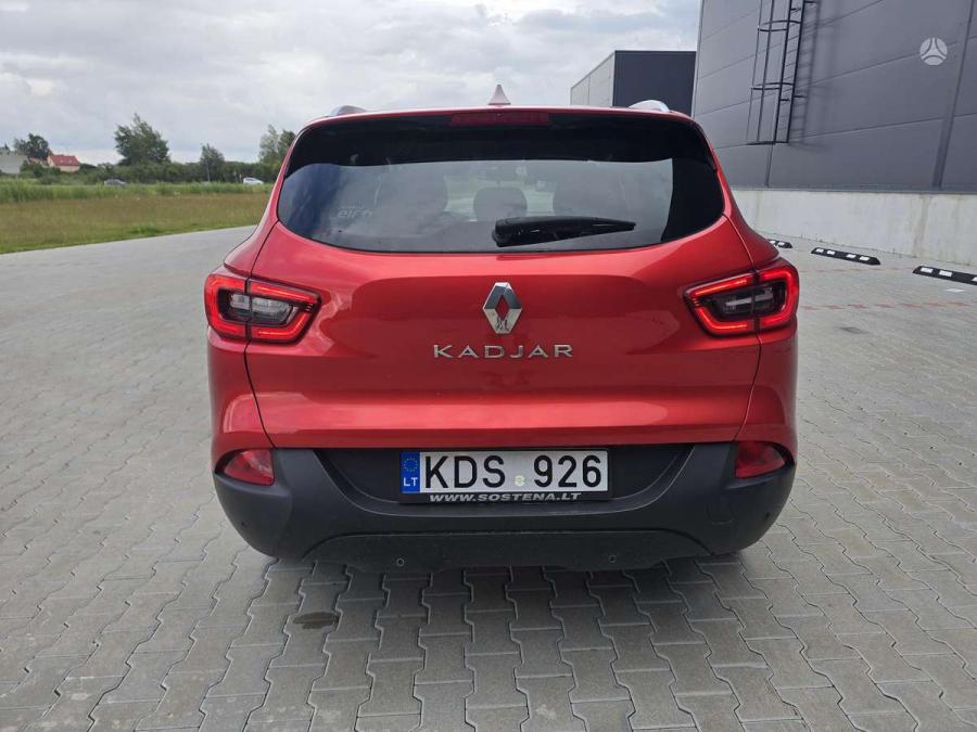 Sarkans Renault Kadjar 2018 Šauļi, ar dzinēja tilpumu 1.20 L un nobraukumu 85 tūkst. km par 9250 €, foto 5 vietnē AUTOMOTO.COM.LV