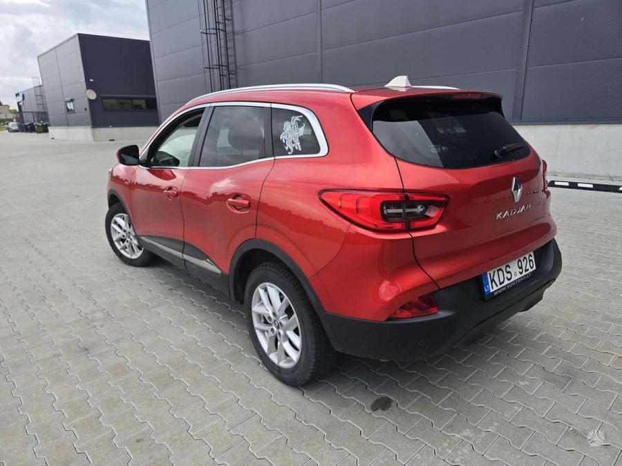 Sarkans Renault Kadjar 2018 Šauļi, ar dzinēja tilpumu 1.20 L un nobraukumu 85 tūkst. km par 9250 €, foto 8 vietnē AUTOMOTO.COM.LV