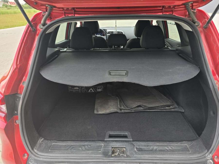 Sarkans Renault Kadjar 2018 Šauļi, ar dzinēja tilpumu 1.20 L un nobraukumu 85 tūkst. km par 9250 €, foto 18 vietnē AUTOMOTO.COM.LV