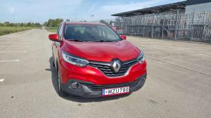 Sarkans Renault Kadjar 2018 Panevēža, ar dzinēja tilpumu 1.20 L un nobraukumu 128 tūkst. km par 9600 €, foto  vietnē AUTOMOTO.COM.LV