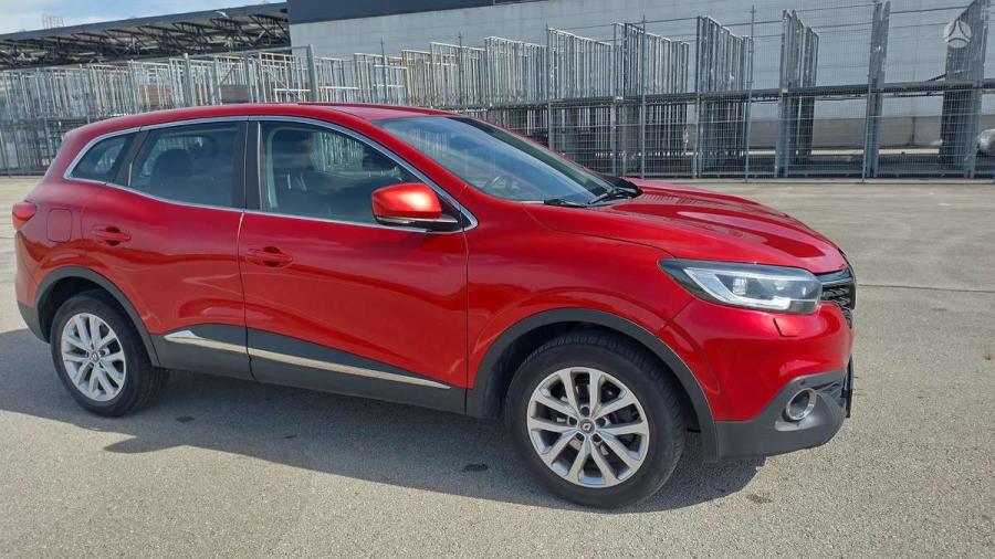 Красный Рено Kadjar 2018 в Паневежис, объемом двигателя 1.20 л и пробегом 128 тыс. км за 9600 €, фото 3 на AUTOMOTO.COM.LV