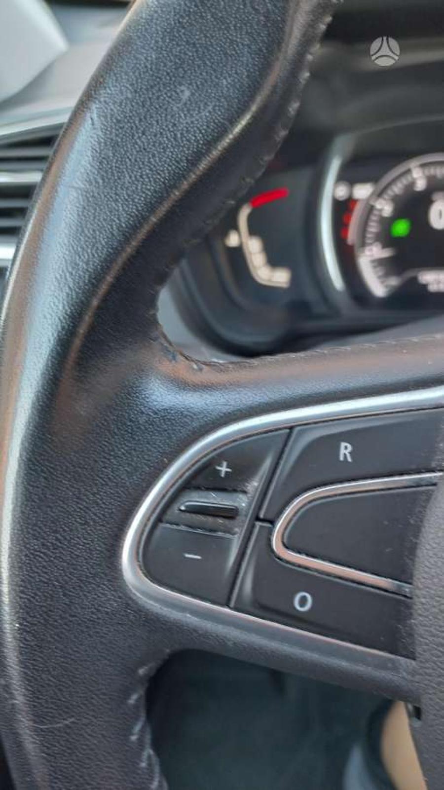 Красный Рено Kadjar 2018 в Паневежис, объемом двигателя 1.20 л и пробегом 128 тыс. км за 9600 €, фото 29 на AUTOMOTO.COM.LV