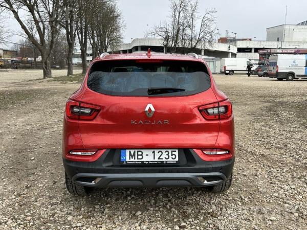 Красный Рено Kadjar 2019 в Рига, объемом двигателя 1.30 л и пробегом 0 тыс. км за 12395 €, фото 5 на AUTOMOTO.COM.LV
