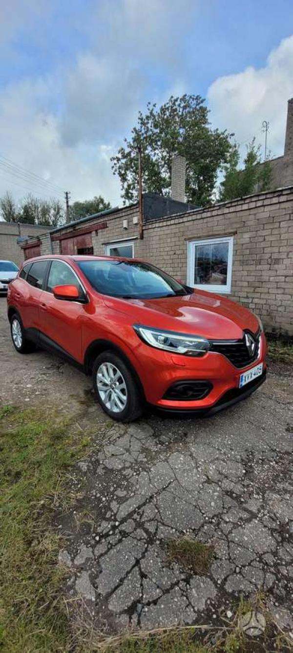 Renault Kadjar 2019 in Plunge on AUTOMOTO.COM.LV Red Renault Kadjar 2019 in Plunge, with an engine capacity of 1.33 L and mileage of 181 thousand km for 8600 €, photo 1 on AUTOMOTO.COM.LV