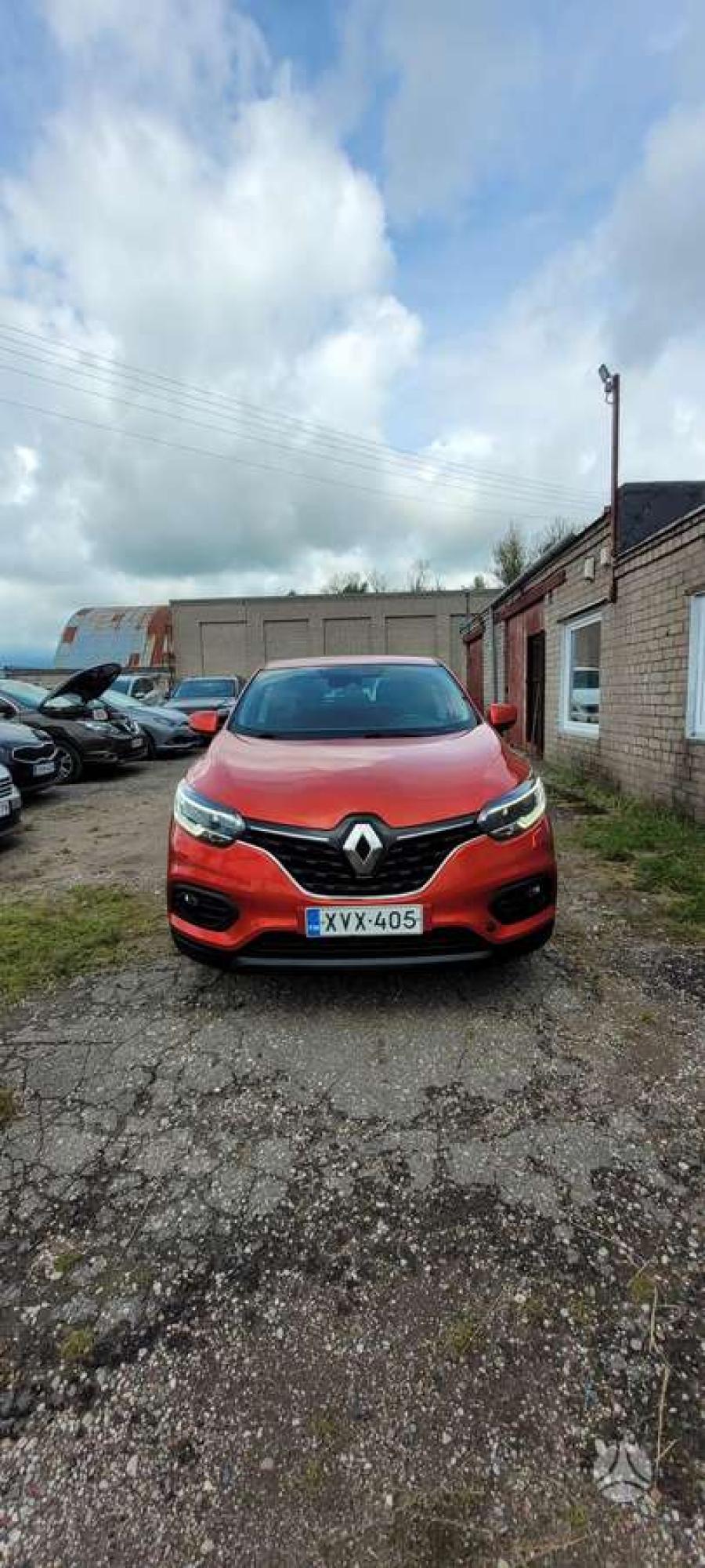Red Renault Kadjar 2019 in Plunge, with an engine capacity of 1.33 L and mileage of 181 thousand km for 8600 €, photo 4 on AUTOMOTO.COM.LV