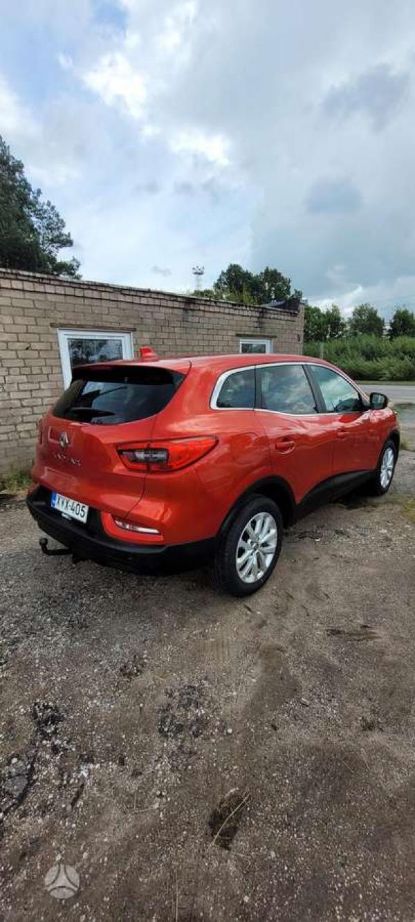 Renault Kadjar 2019 in Plunge on AUTOMOTO.COM.LV Red Renault Kadjar 2019 in Plunge, with an engine capacity of 1.33 L and mileage of 181 thousand km for 8600 €, photo 5 on AUTOMOTO.COM.LV