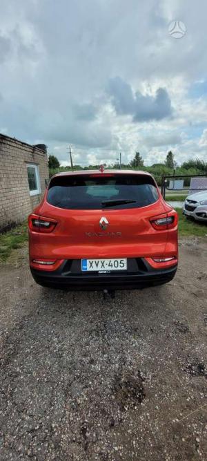 Red Renault Kadjar 2019 in Plunge, with an engine capacity of 1.33 L and mileage of 181 thousand km for 8600 €, photo 7 on AUTOMOTO.COM.LV