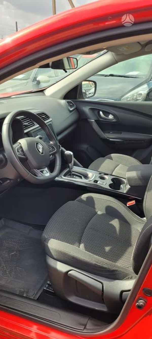 Renault Kadjar 2019 in Plunge on AUTOMOTO.COM.LV Red Renault Kadjar 2019 in Plunge, with an engine capacity of 1.33 L and mileage of 181 thousand km for 8600 €, photo 8 on AUTOMOTO.COM.LV