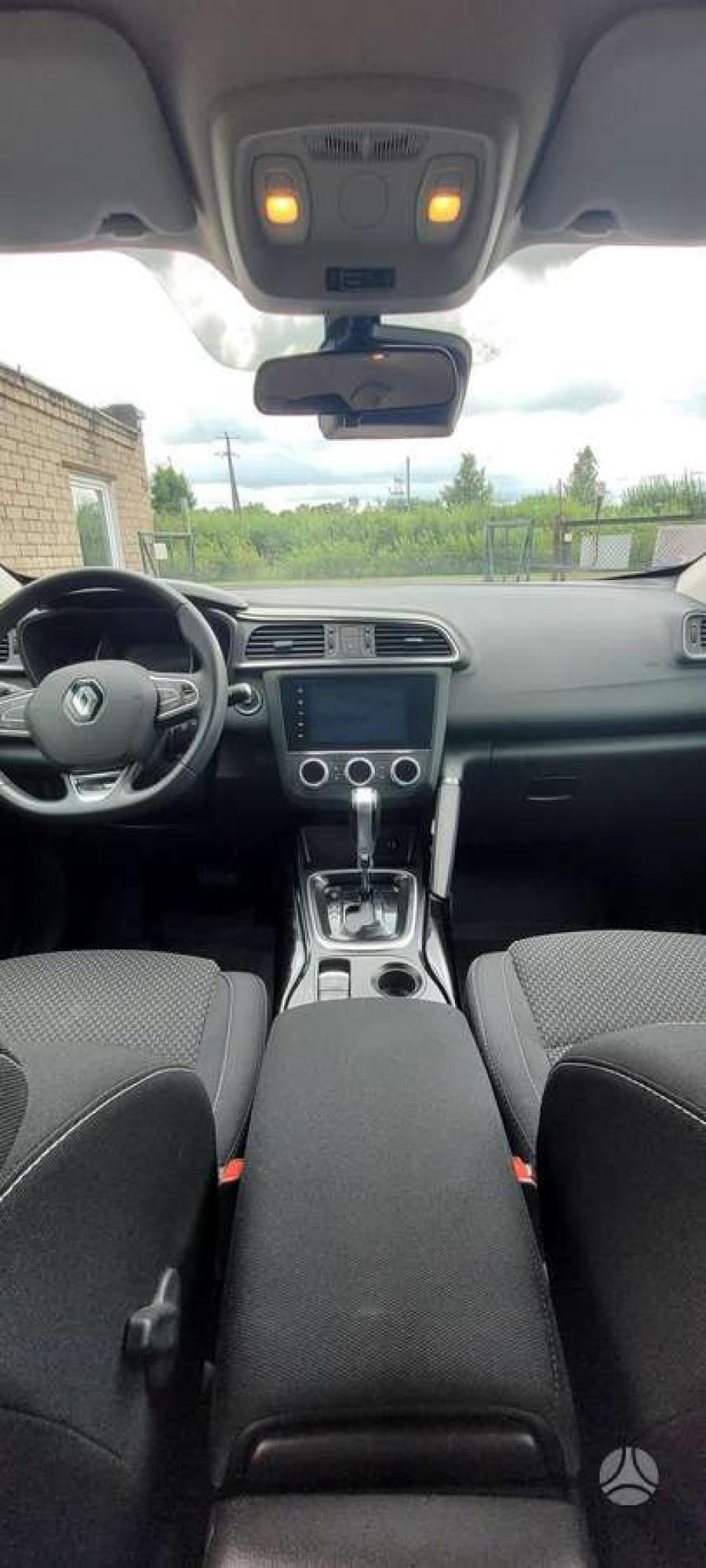 Red Renault Kadjar 2019 in Plunge, with an engine capacity of 1.33 L and mileage of 181 thousand km for 8600 €, photo 12 on AUTOMOTO.COM.LV