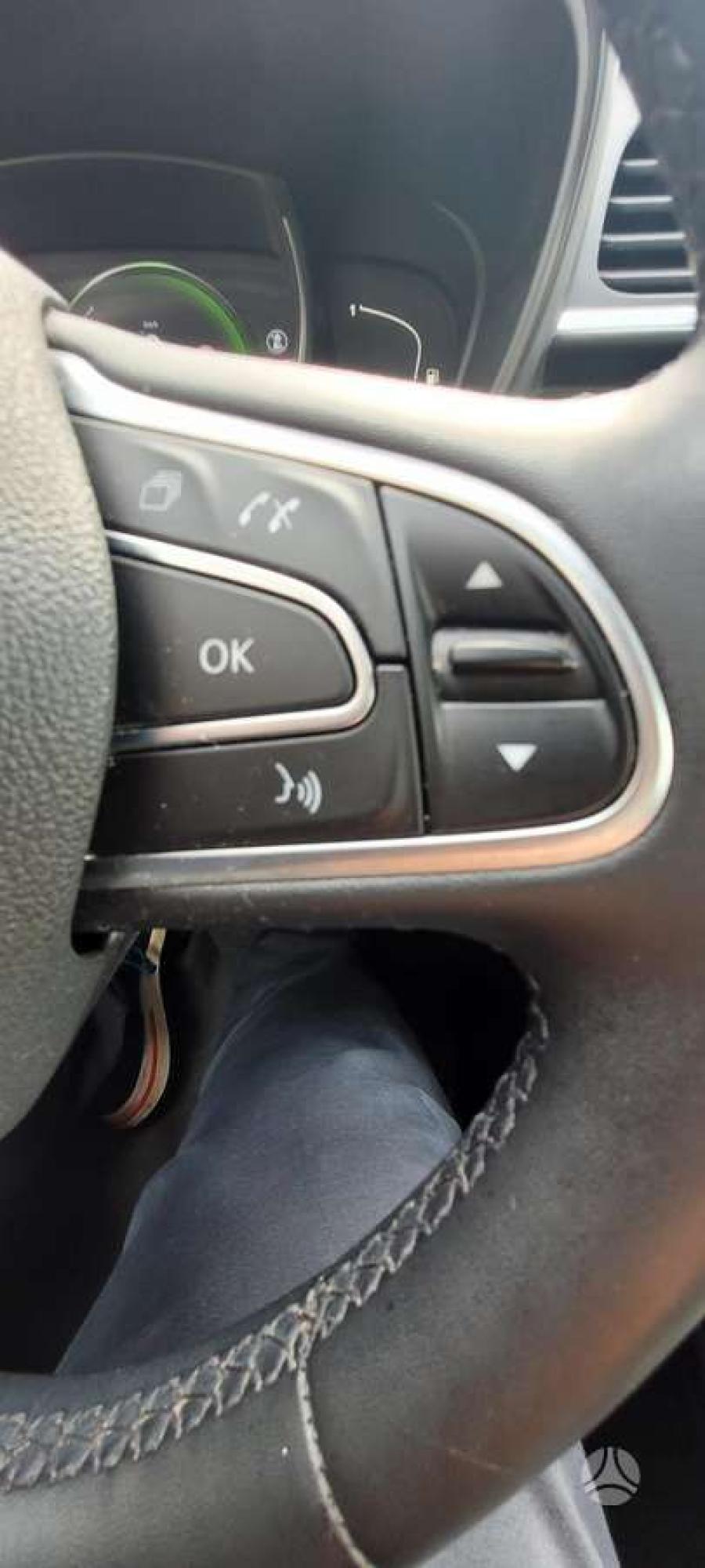 Red Renault Kadjar 2019 in Plunge, with an engine capacity of 1.33 L and mileage of 181 thousand km for 8600 €, photo 21 on AUTOMOTO.COM.LV