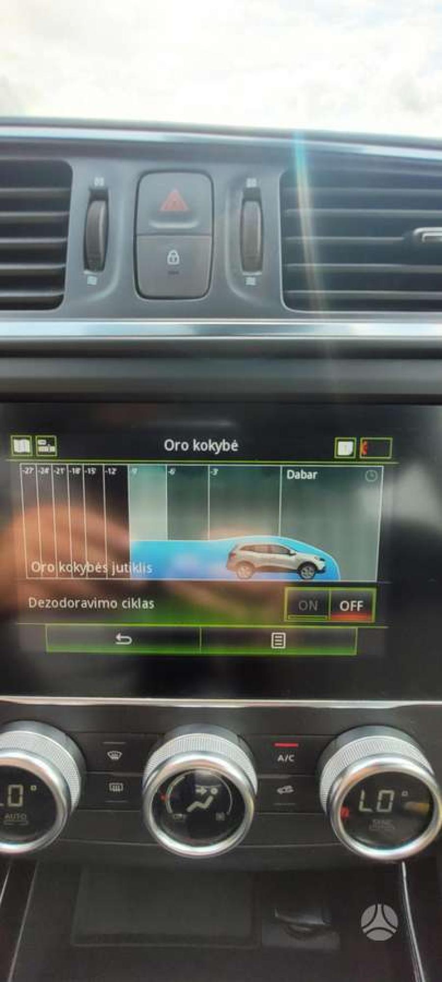 Red Renault Kadjar 2019 in Plunge, with an engine capacity of 1.33 L and mileage of 181 thousand km for 8600 €, photo 25 on AUTOMOTO.COM.LV
