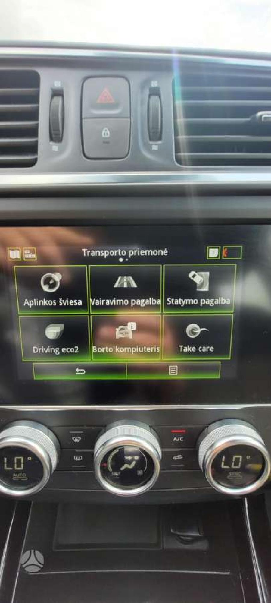 Red Renault Kadjar 2019 in Plunge, with an engine capacity of 1.33 L and mileage of 181 thousand km for 8600 €, photo 26 on AUTOMOTO.COM.LV