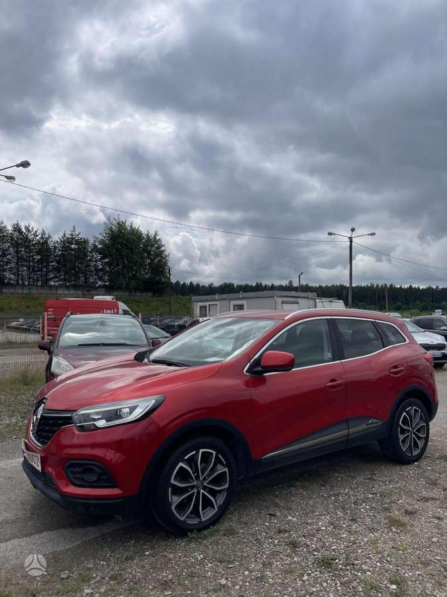 Red Renault Kadjar 2020 in Vilnius, with an engine capacity of 1.46 L and mileage of 187 thousand km for 9100 €, photo 3 on AUTOMOTO.COM.LV
